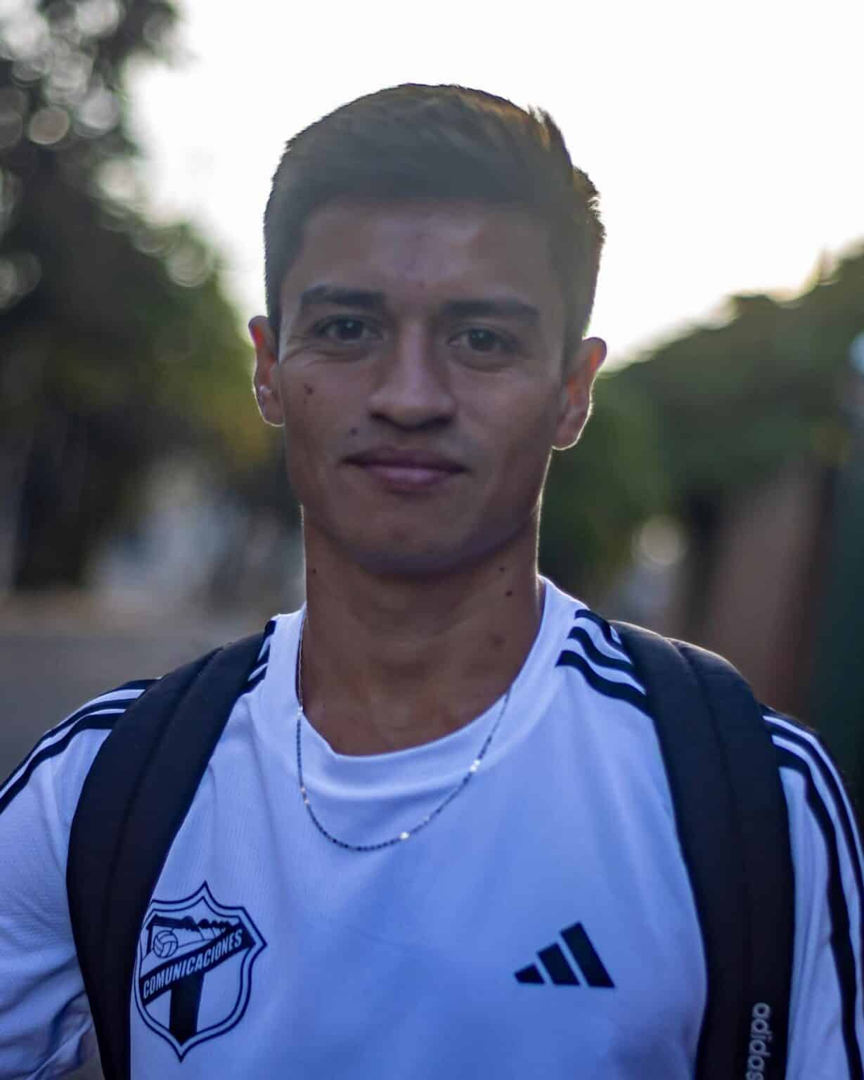 Conozca el nuevo uniforme de viaje de los Cremas | Guatefutbol.com