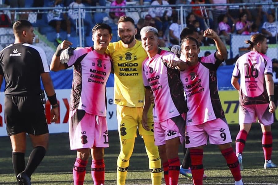 VIDEO | Así fue la remontada de Mixco vs Mictlán | Guatefutbol.com