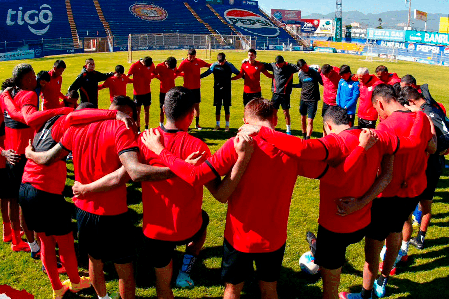 Xelajú MC con bajas en la defensa para su debut | Guatefutbol.com